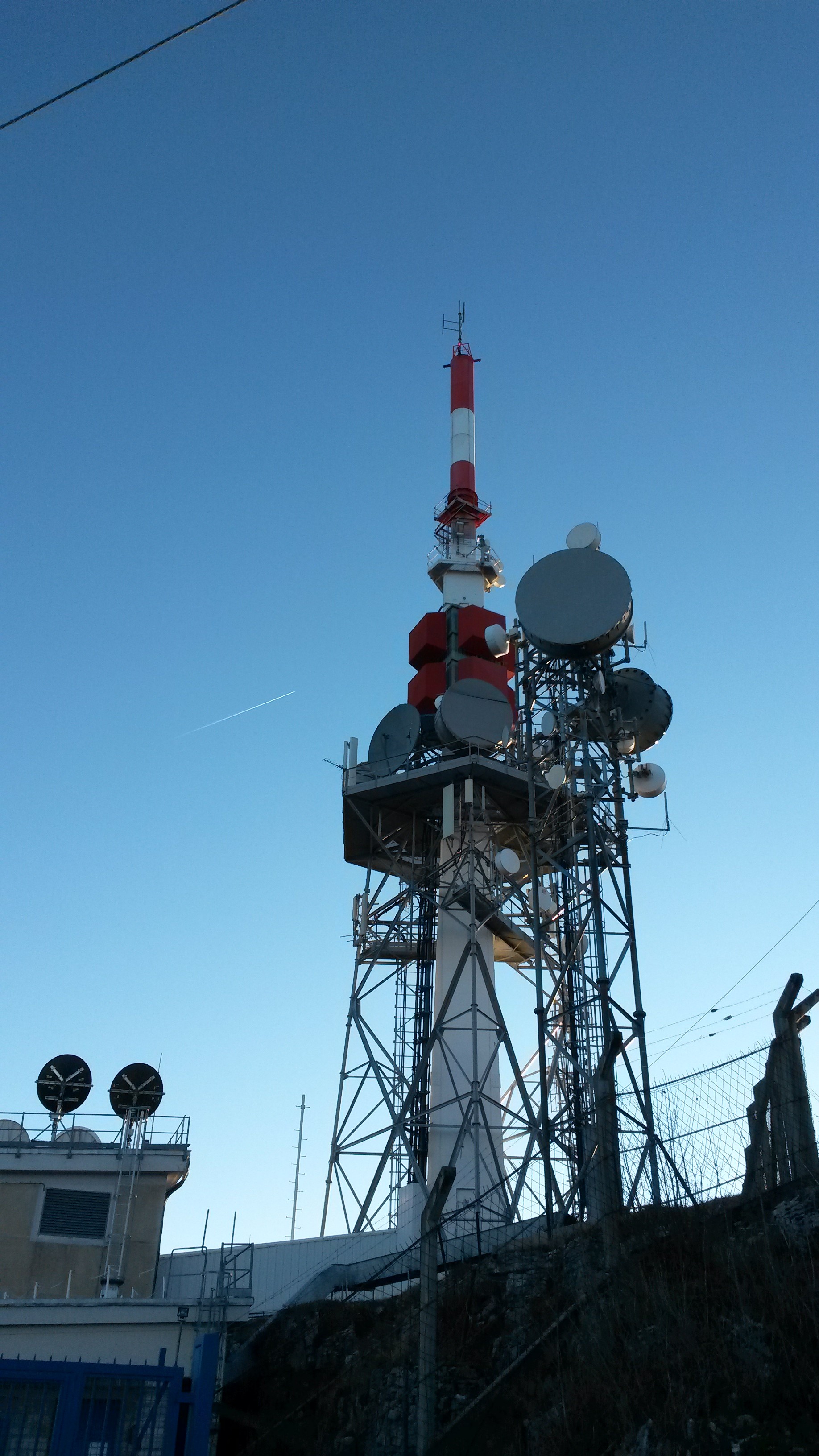 Risques des ondes électromagnétiques pour la santé - Biocompatible ...